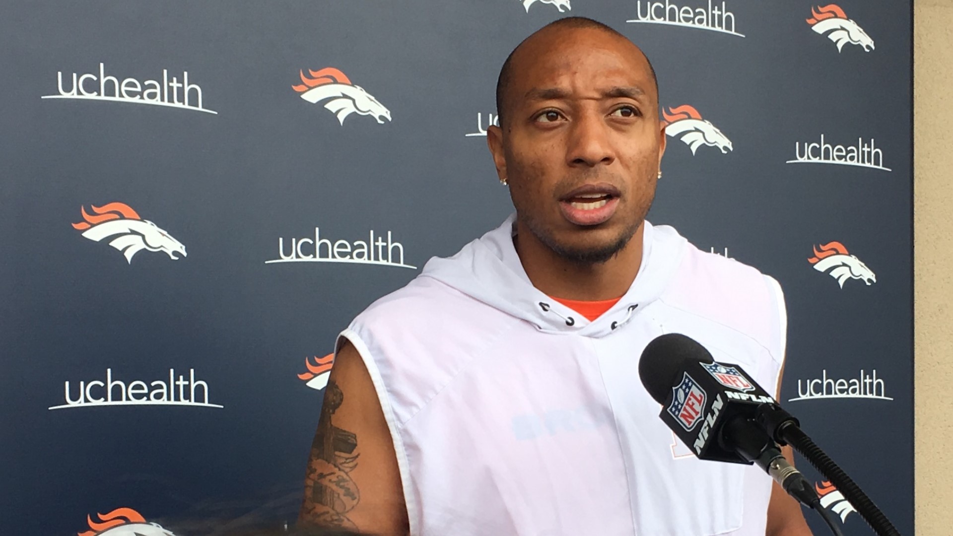 Harris says he has 16 games to show Broncos he should retire a Bronco ...