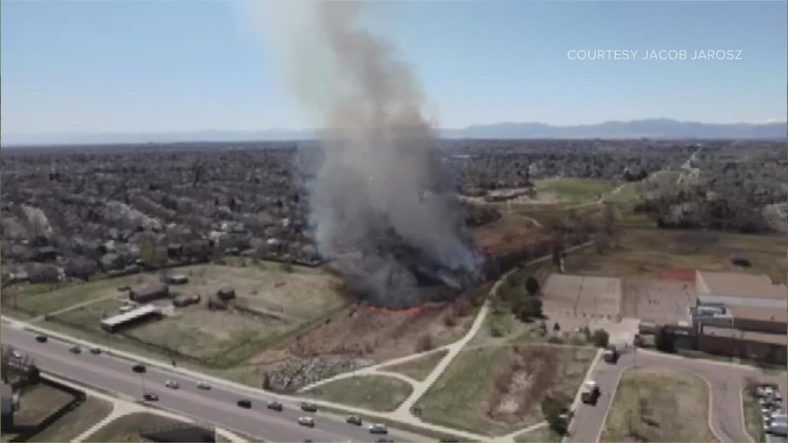 Grass fire near Thornton school contained | 9news.com