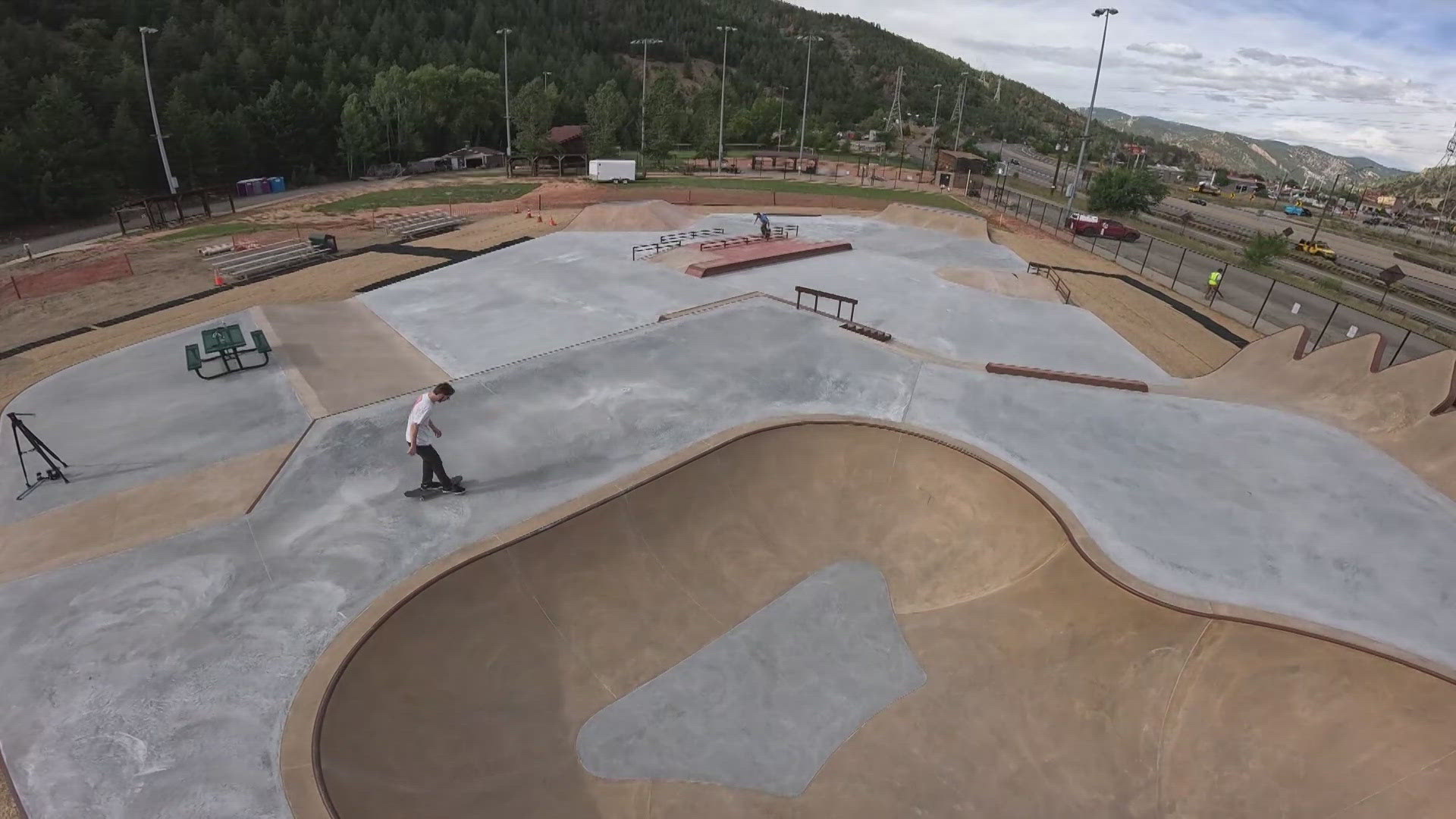 Idaho Springs debuts $1M mountain skateboard park | 9news.com
