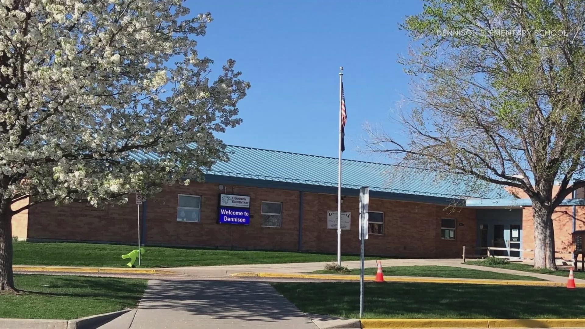 Jeffco elementary school closed Thursday as plumbing problems persist | 9news.com