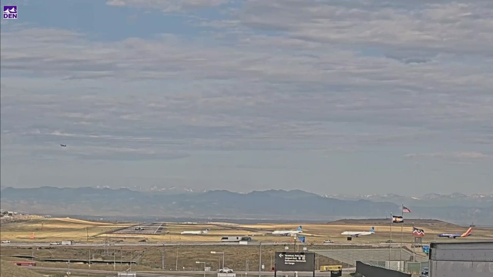 FAA issues ground stop at Denver International Airport due to wind ...