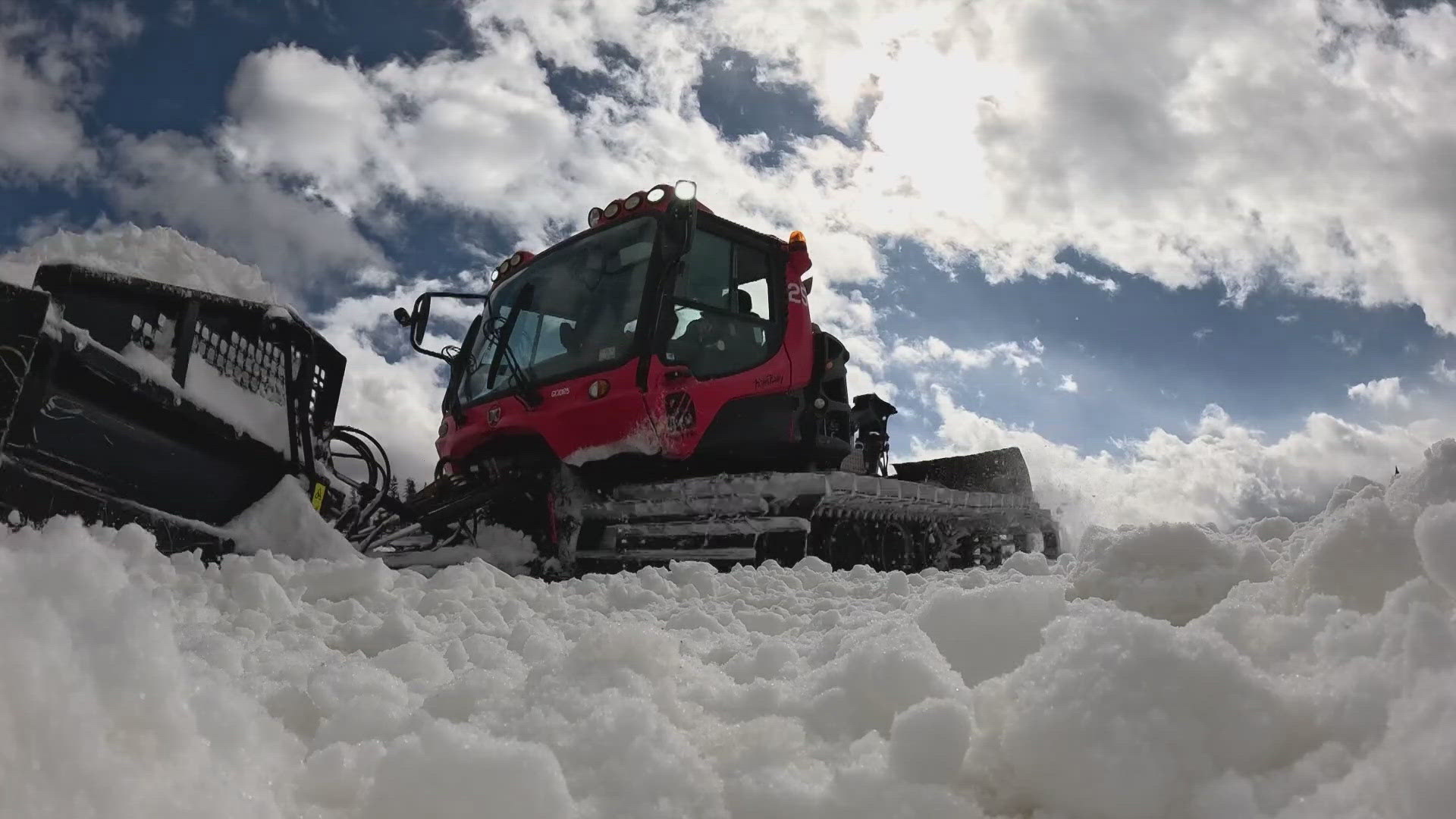 Skier dies in high-speed crash at Colorado resort | 9news.com
