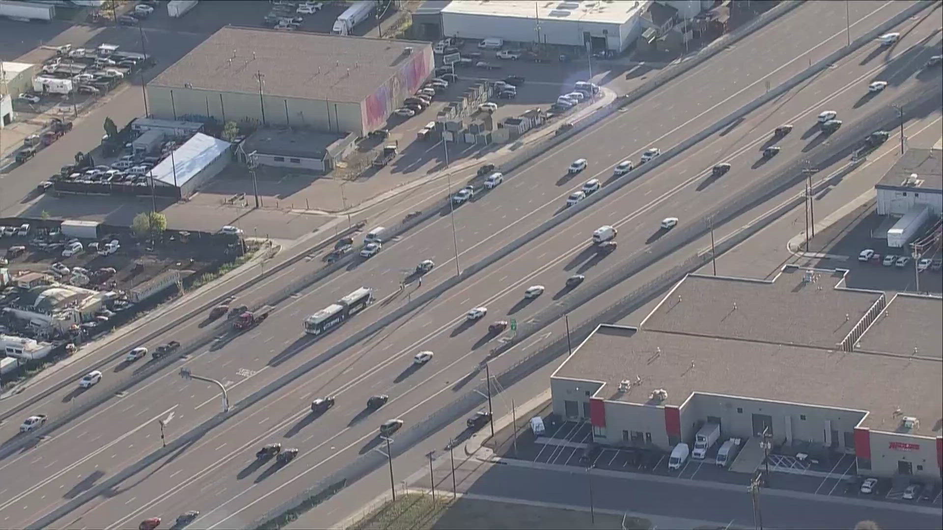 Fatal crash closes I-70 westbound lanes in Denver | 9news.com