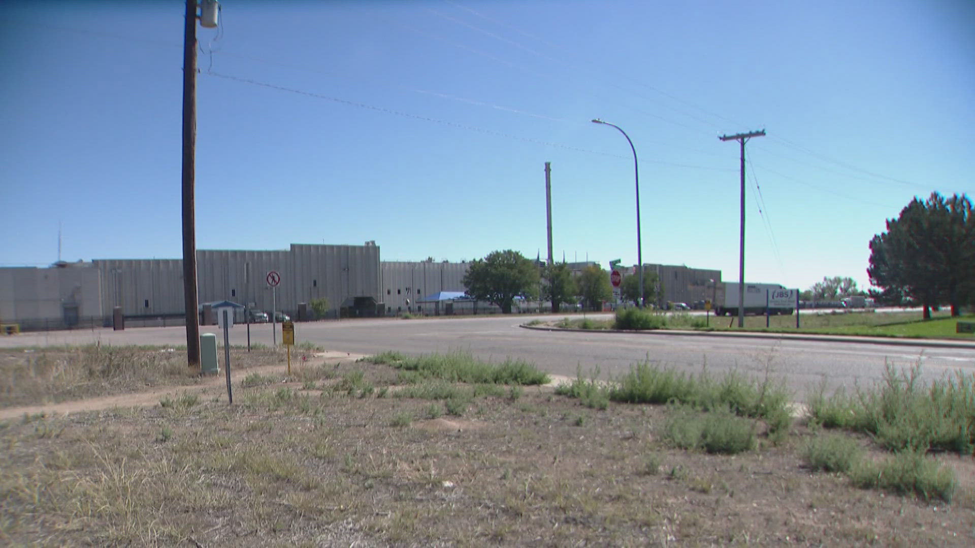 Union workers at Greeley JBS meatpacking facility vote to authorize ...