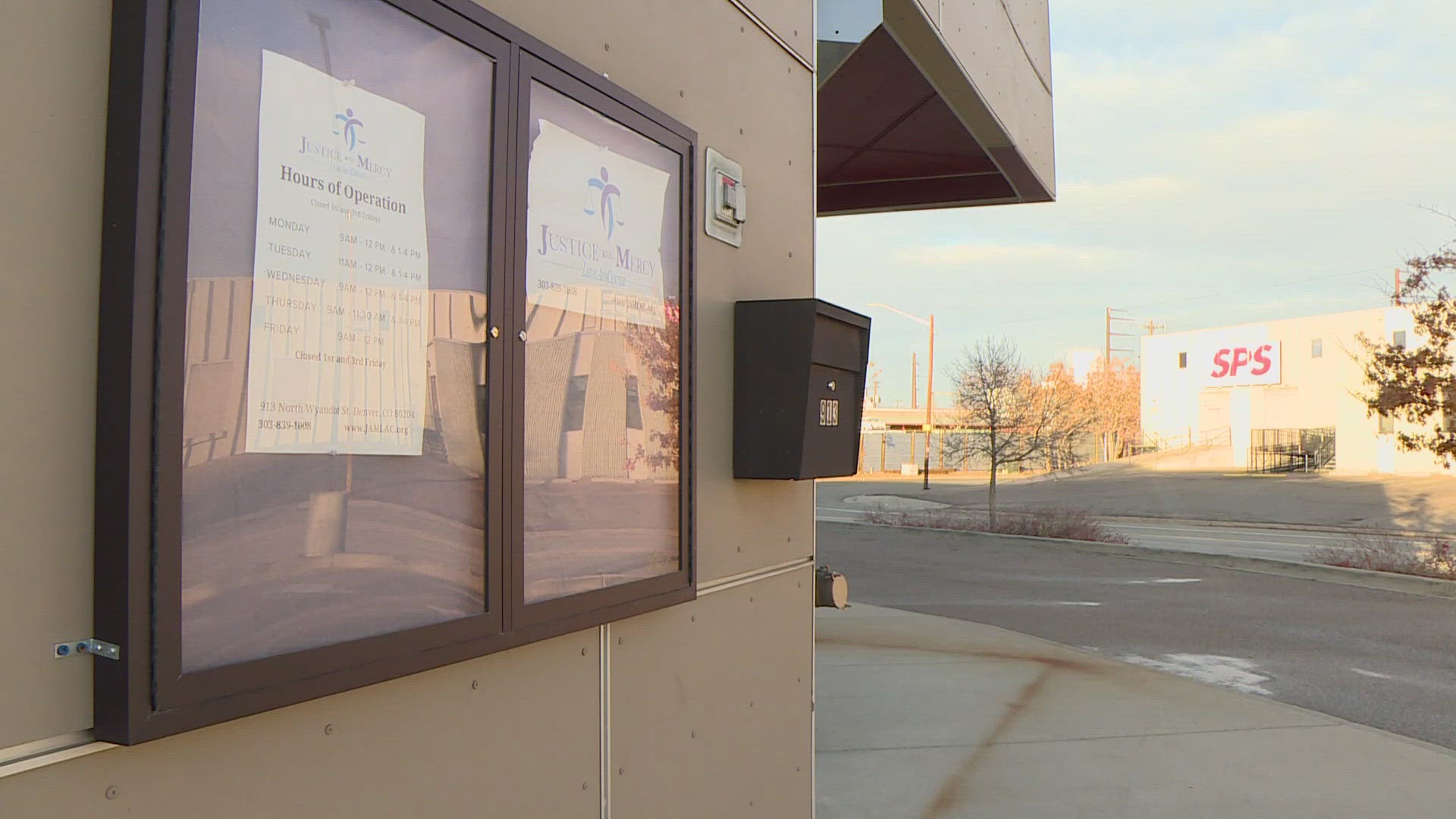 Organización de Denver insta a familias a prepararse para deportaciones ...