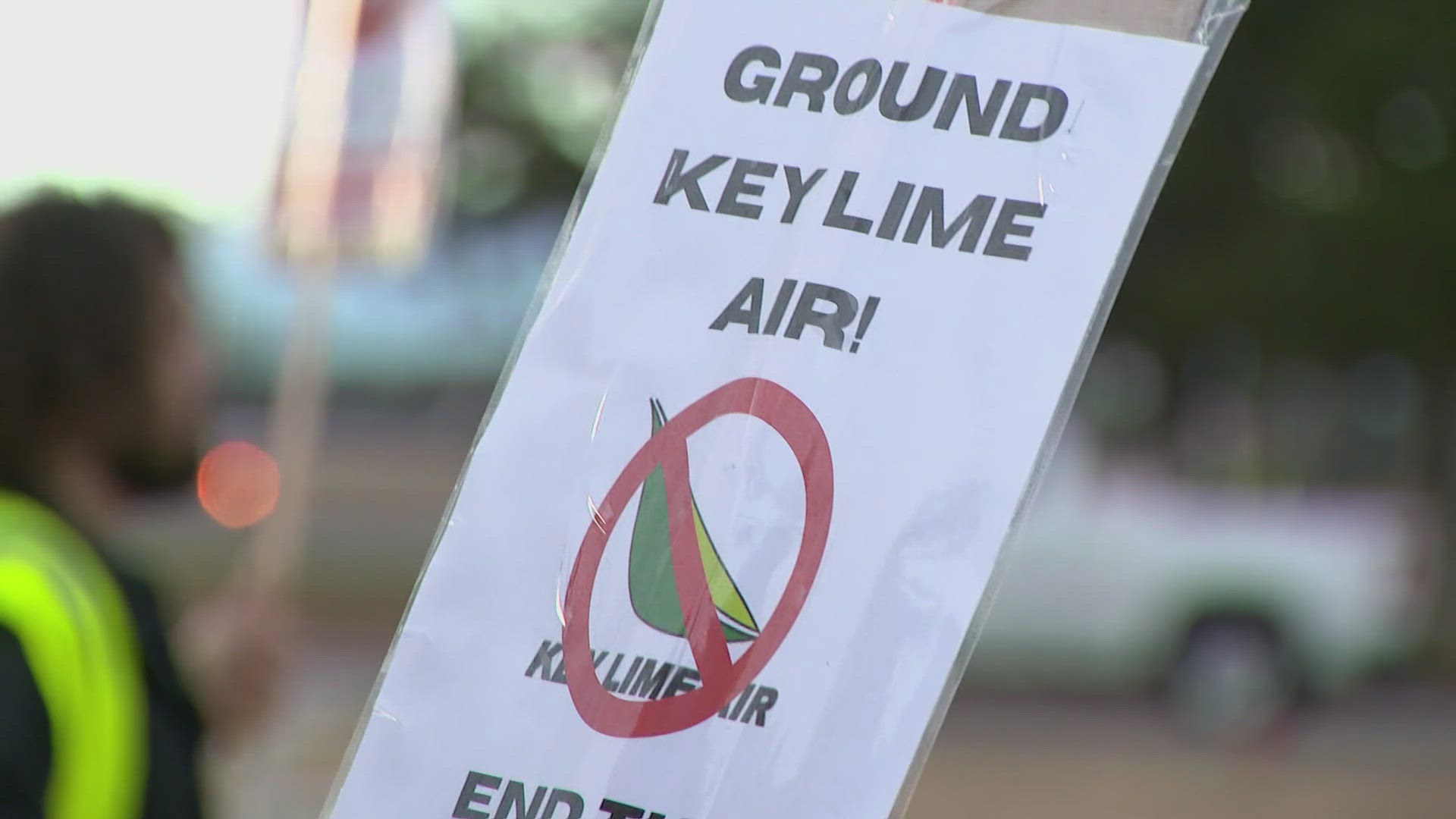 Denver Council rejects Key Lime Air lease over immigration flights ...