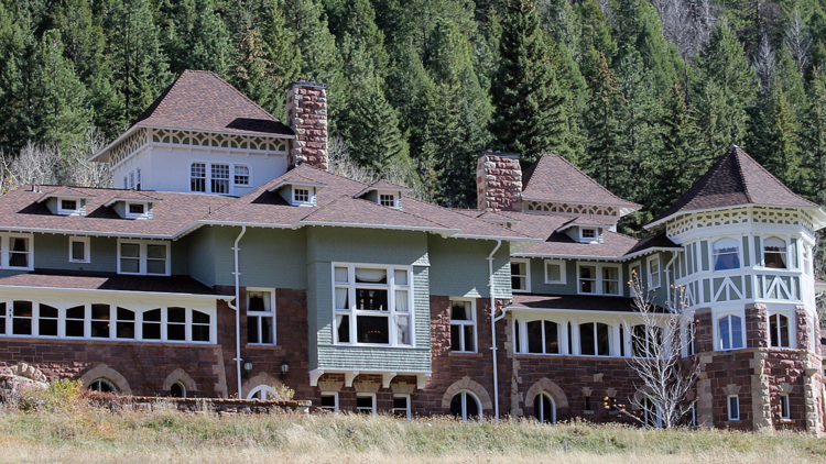 9 weird and wonderful places you can stay in Colorado | 9news.com