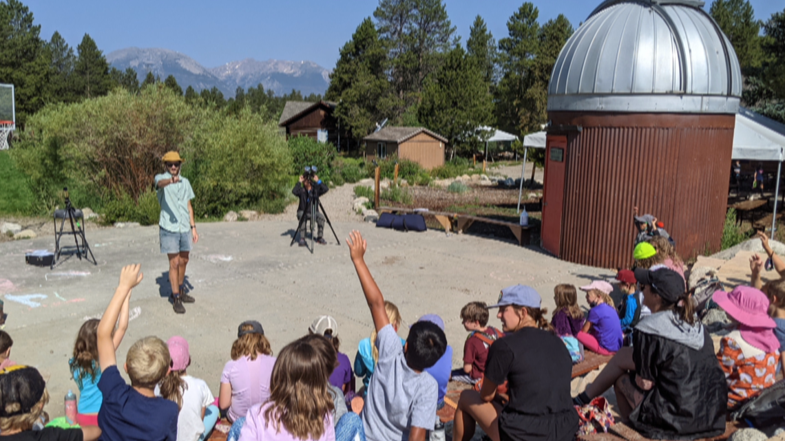 Colorado school gets kids outdoors for science and fun | 9news.com