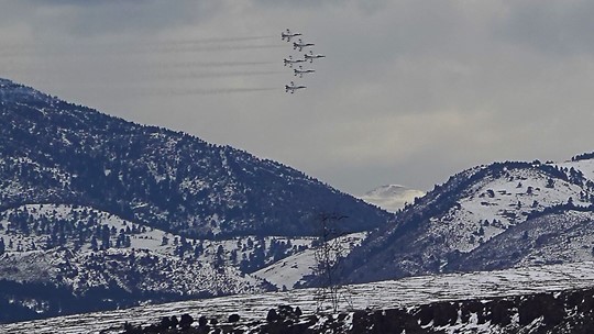 WATCH: U.S. Air Force Thunderbirds fly over Colorado | 9news.com