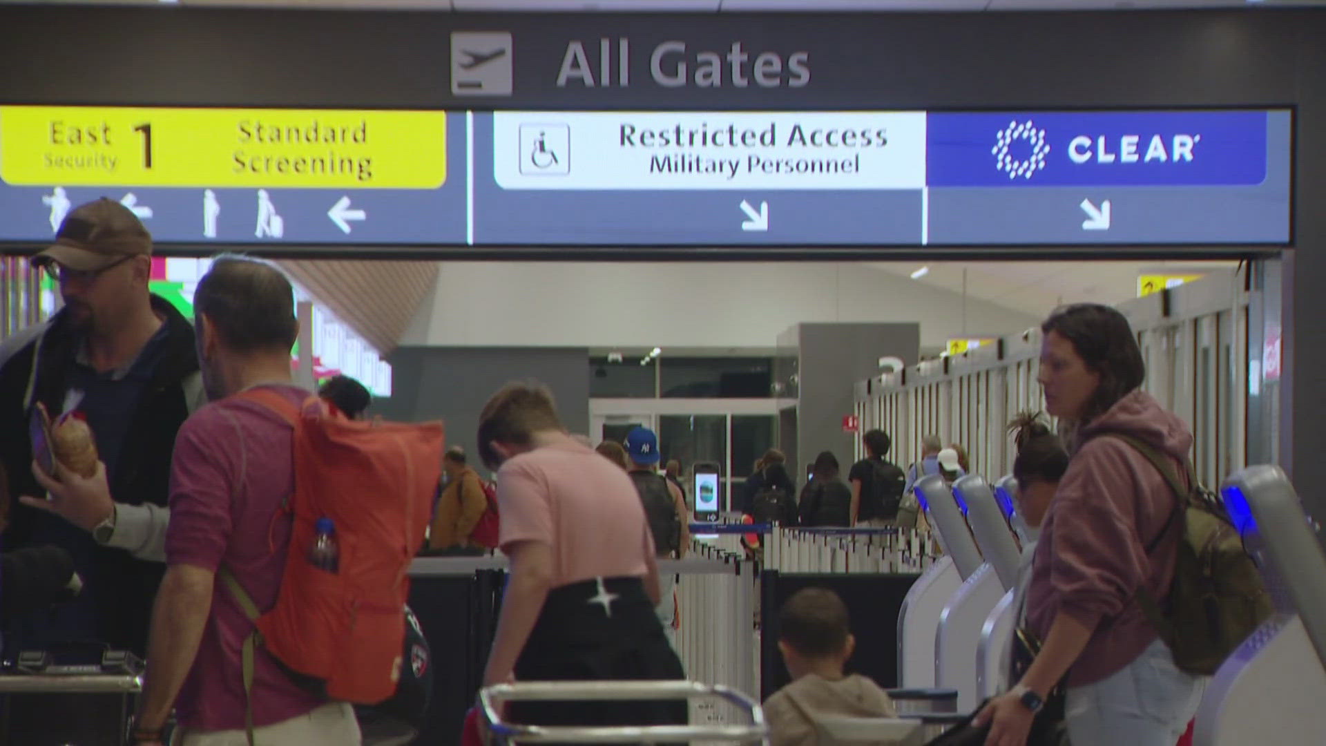 Colorado's airports not airing Kristi Noem's government shutdown ...