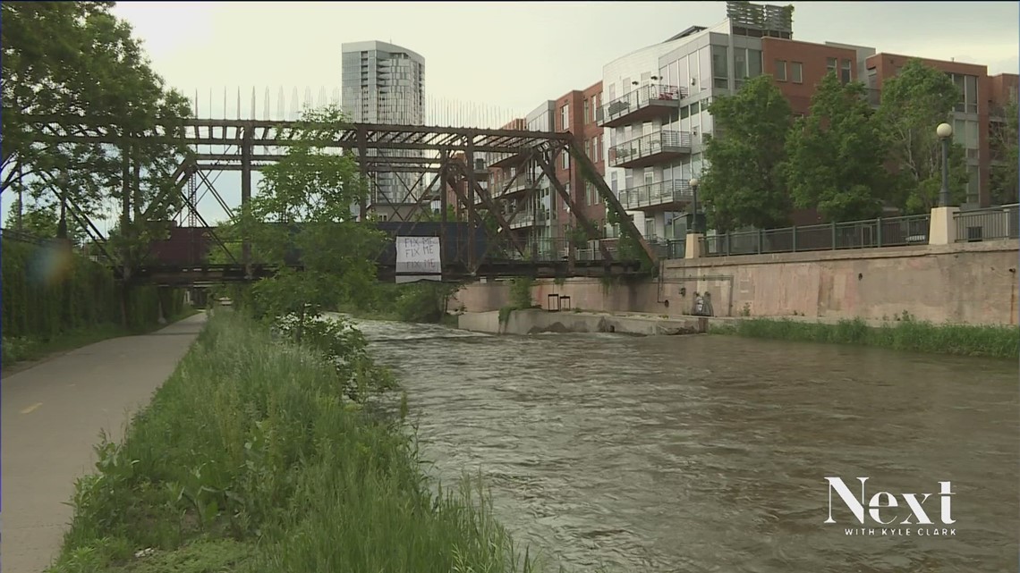 The bridge no one claims; Next with Kyle Clark full show (12/15/23 ...