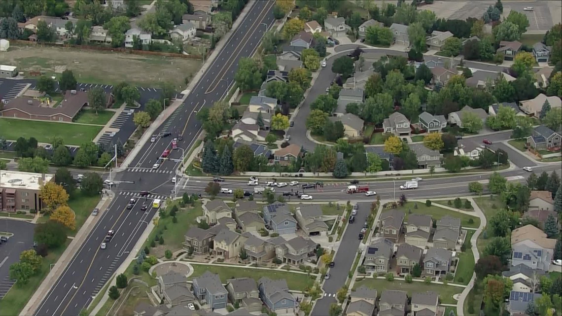 Broomfield police presence around Sheridan & Midway | 9news.com