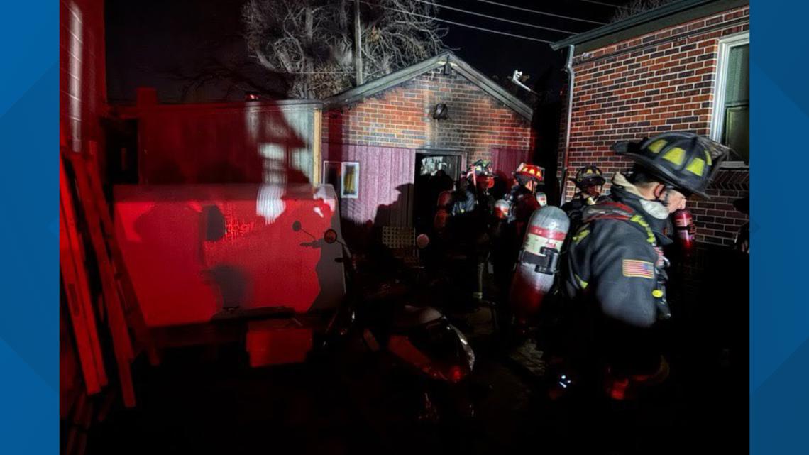 Firefighters respond to house fire in Aurora | 9news.com