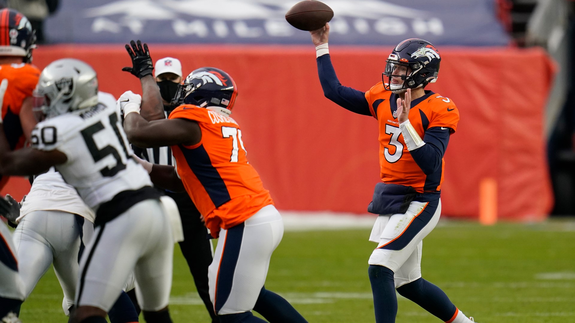 Denver Broncos vs. Las Vegas Raiders NFL game story | 9news.com