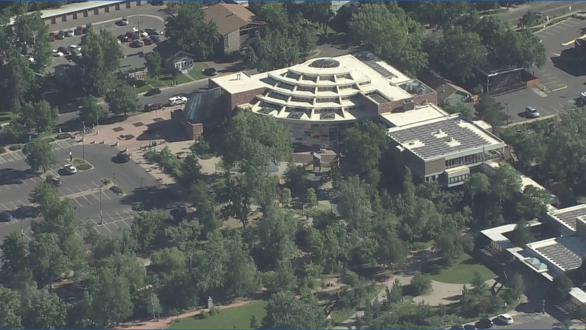 Suspect arrested after bomb threats made at Boulder library | 9news.com