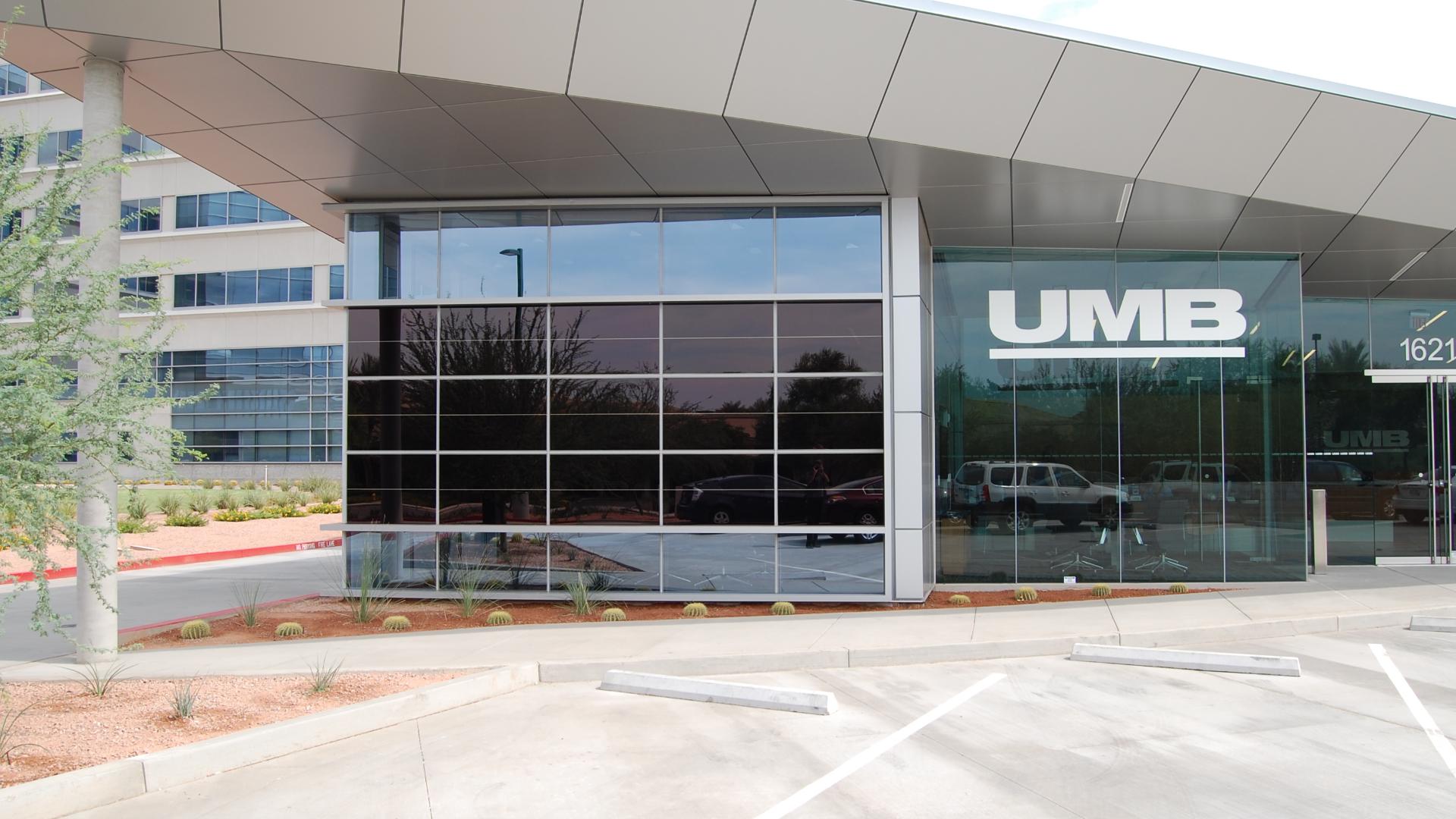 UMB doubles retail business with $2B deal, targets Colorado growth ...