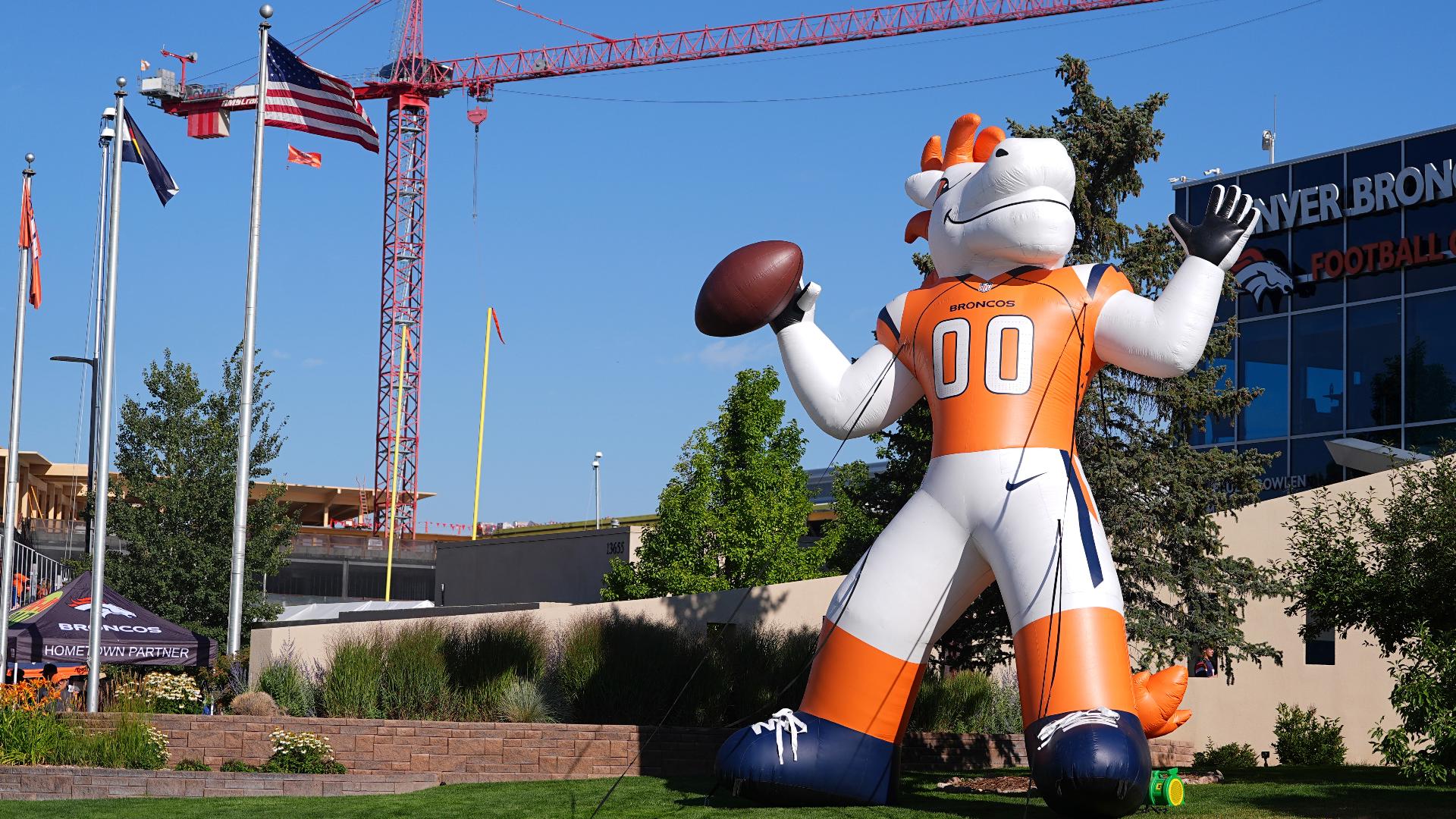 Broncos likely look to beef up defensive line in NFL Draft strategy ...