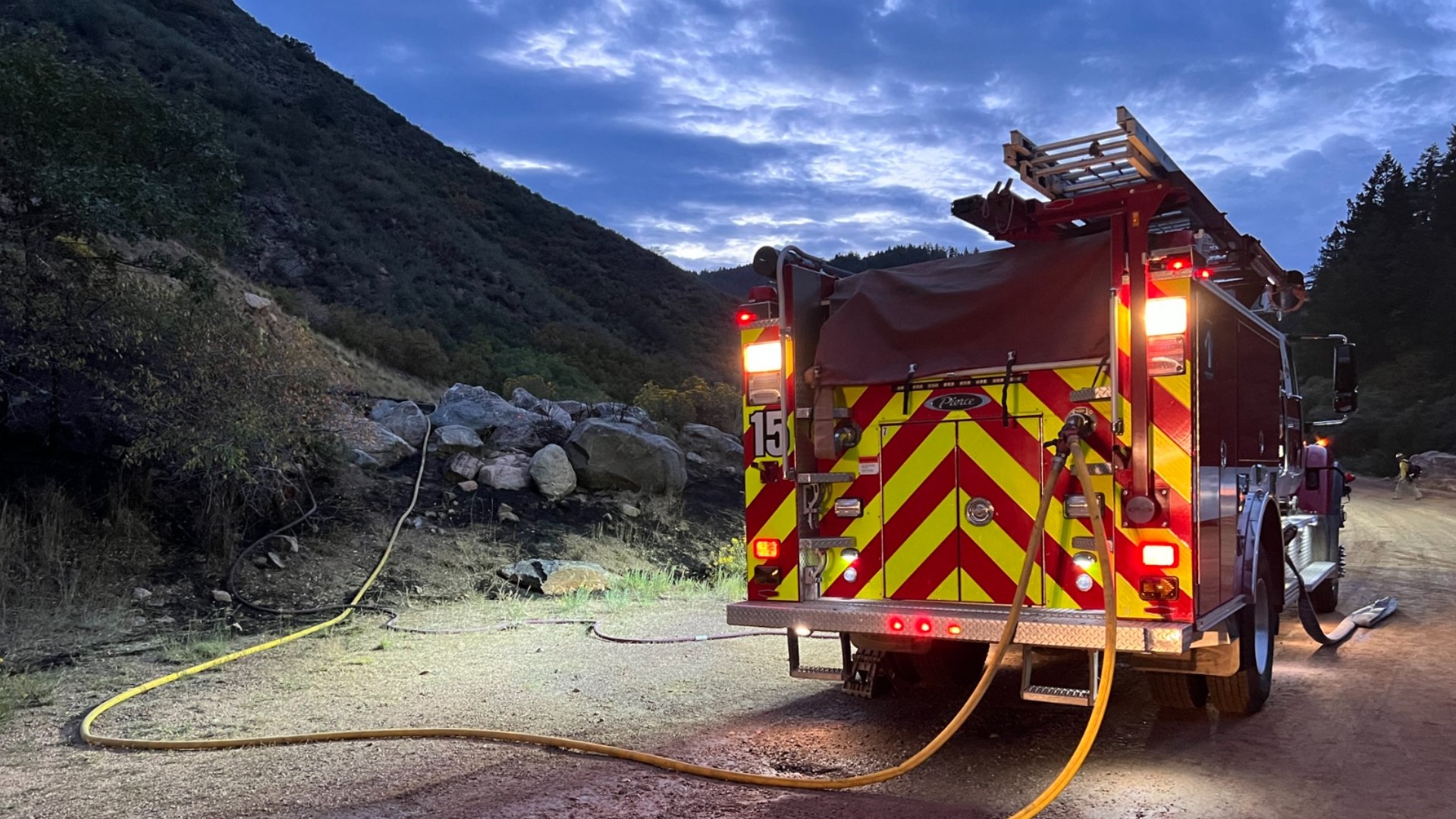 Wildfire burns half an acre in Waterton Canyon | 9news.com