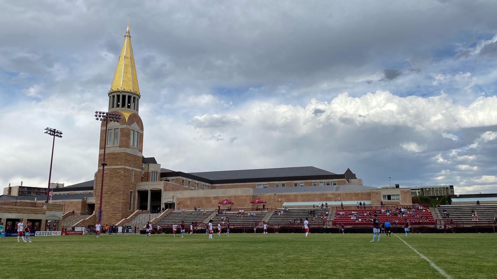 DU men's hockey student season ticket campout at Ritchie Center | 9news.com