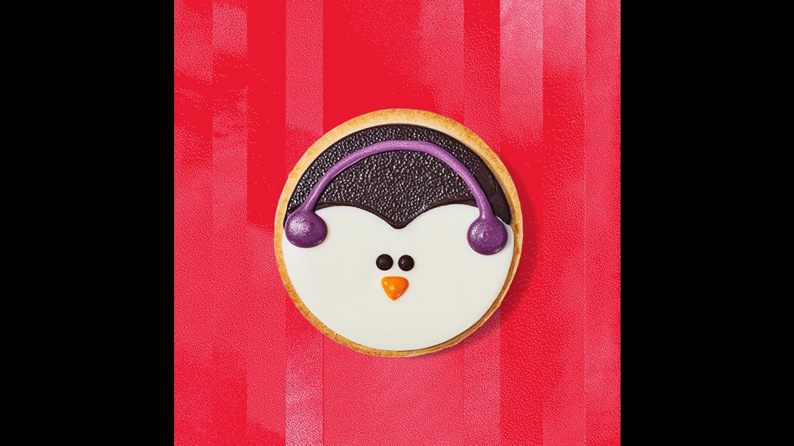 Red Cup Day: How you can get a free reusable cup at Starbucks | 9news.com