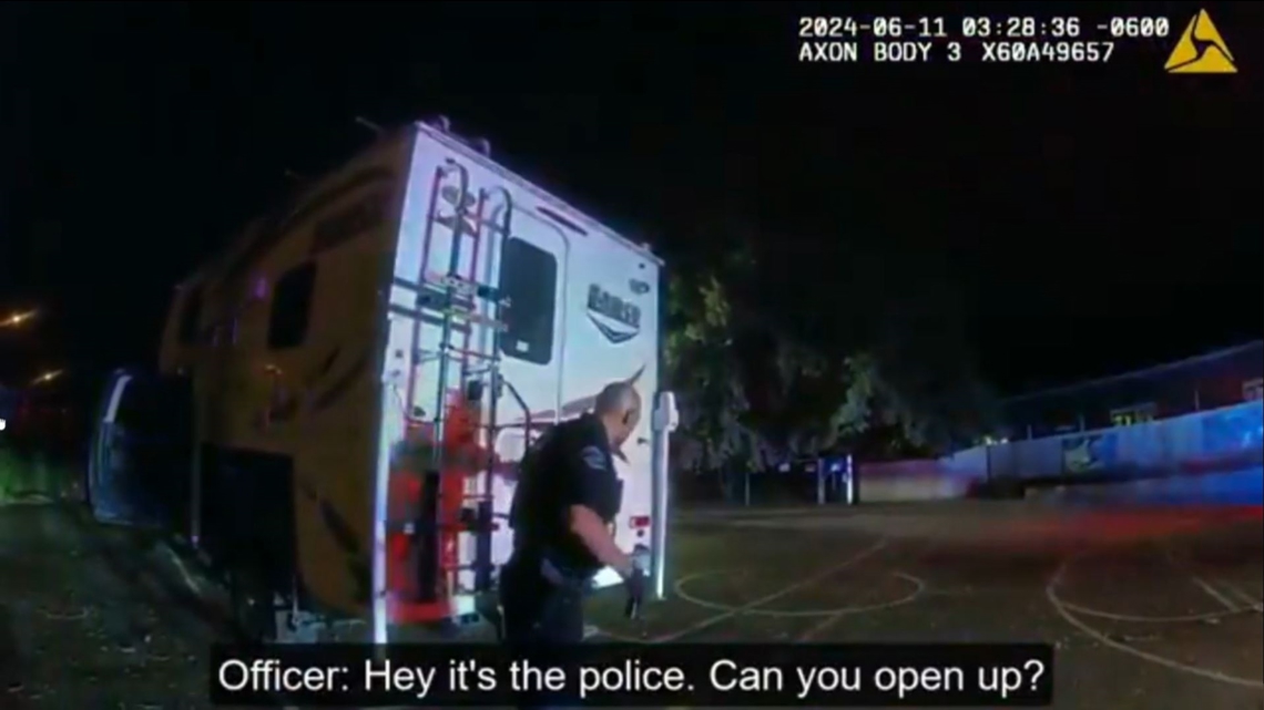 John Elway and Vic Fangio address Broncos running backs | 9news.com