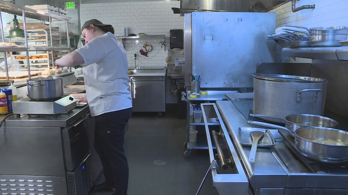Denver debates tipped minimum wage bill | 9news.com