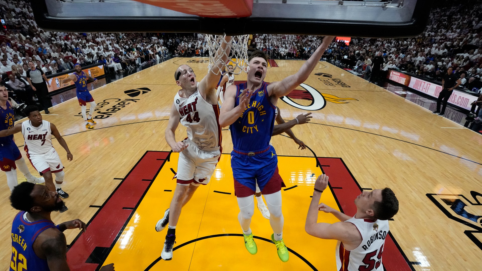 Nuggets take NBA Finals lead with Game 3 win over Heat | 9news.com