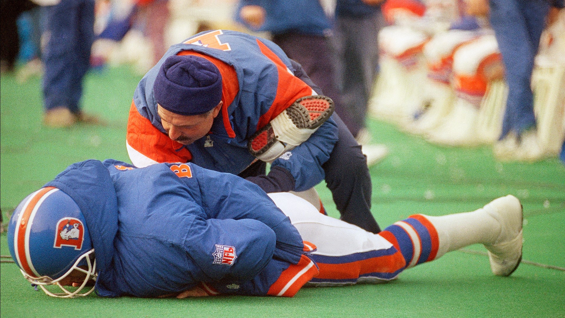 Steve 'Greek' Antonopulos retires as Denver Broncos' head trainer ...