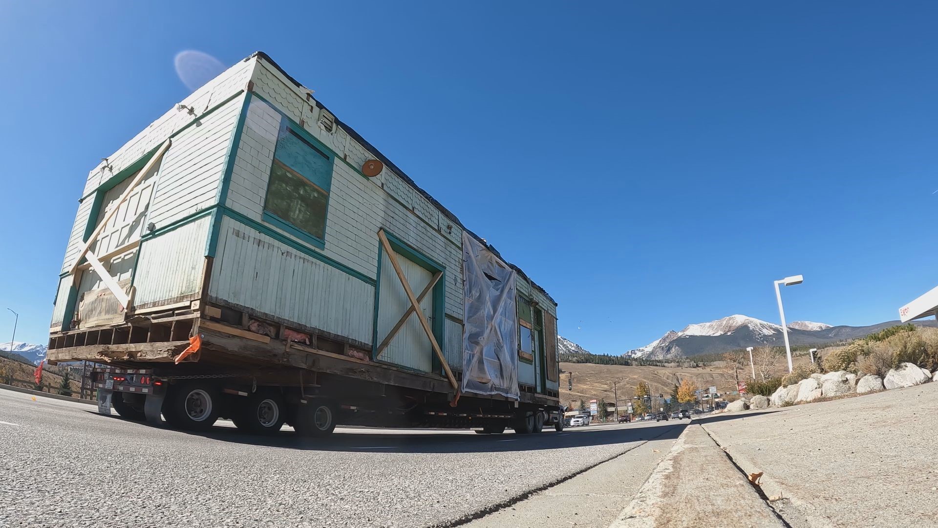 Colorado train depot moved 100 miles to new mountain home | 9news.com