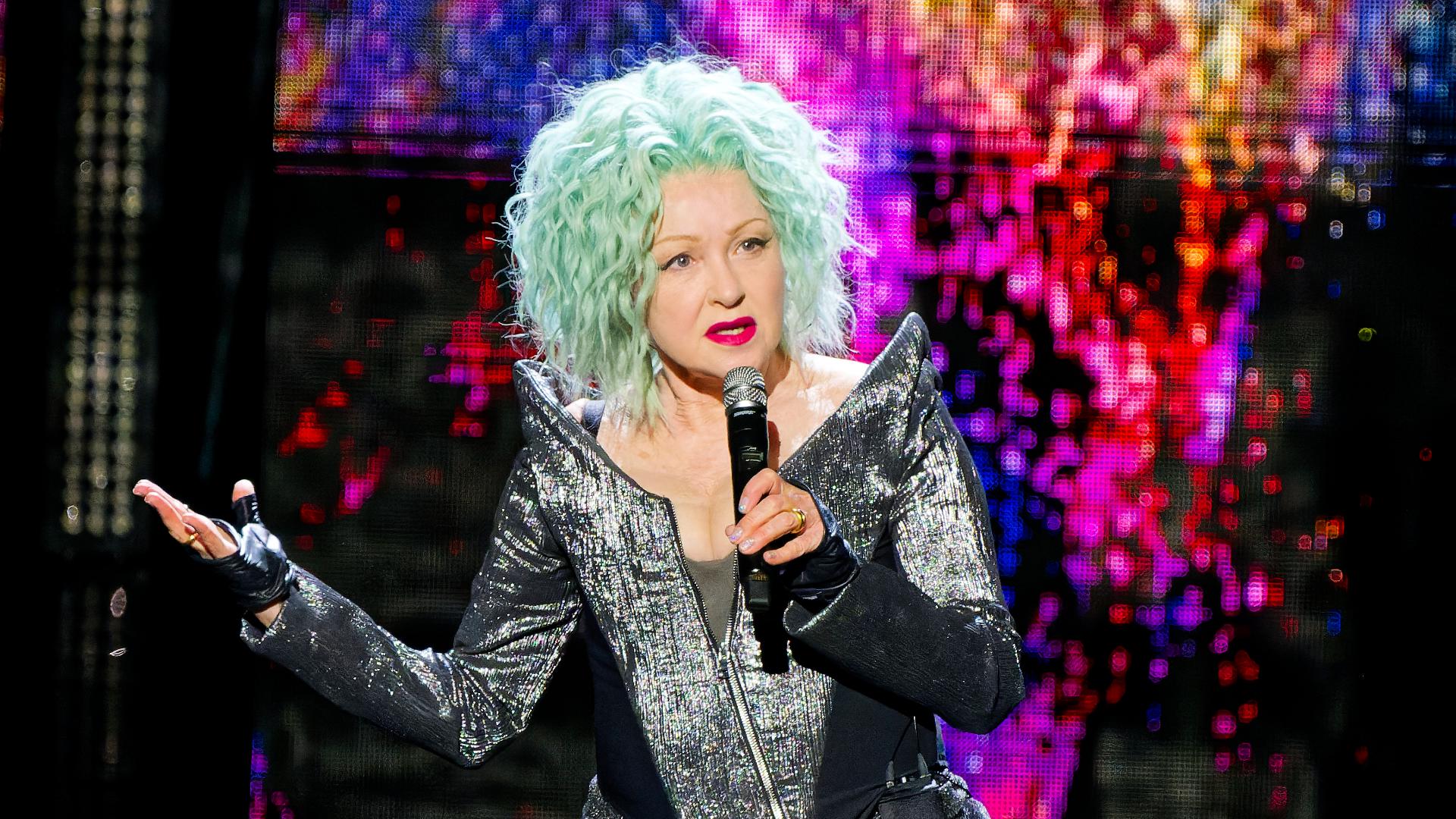 Cyndi Lauper launching 2025 farewell tour: Presale tickets start ...