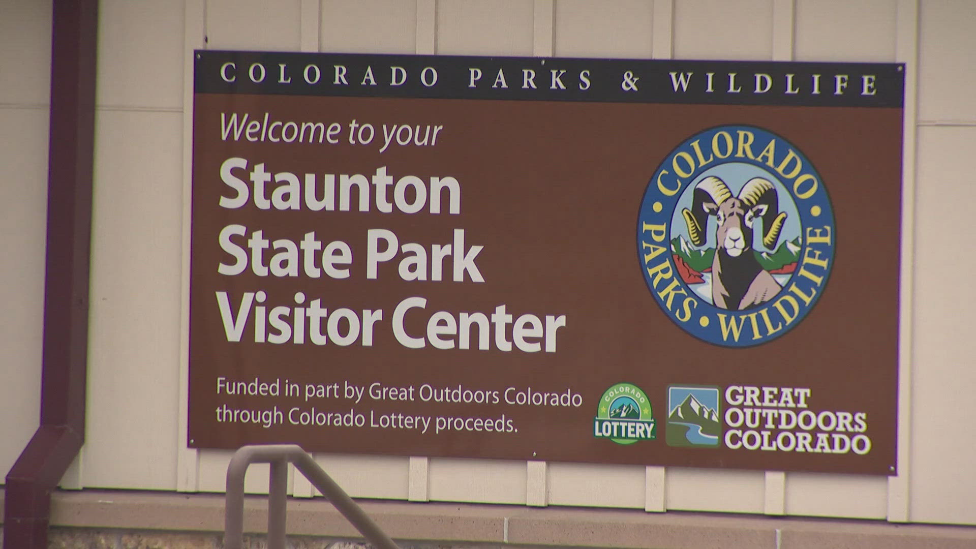 Officials say Colorado park ranger stabbed self in 'elaborate hoax ...