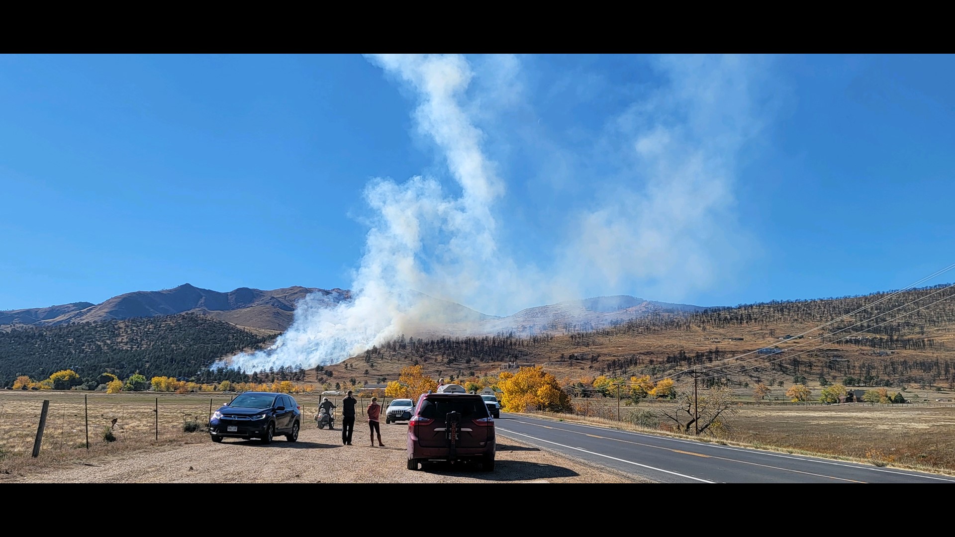 Boulder County wildfire forces evacuations north of city | 9news.com