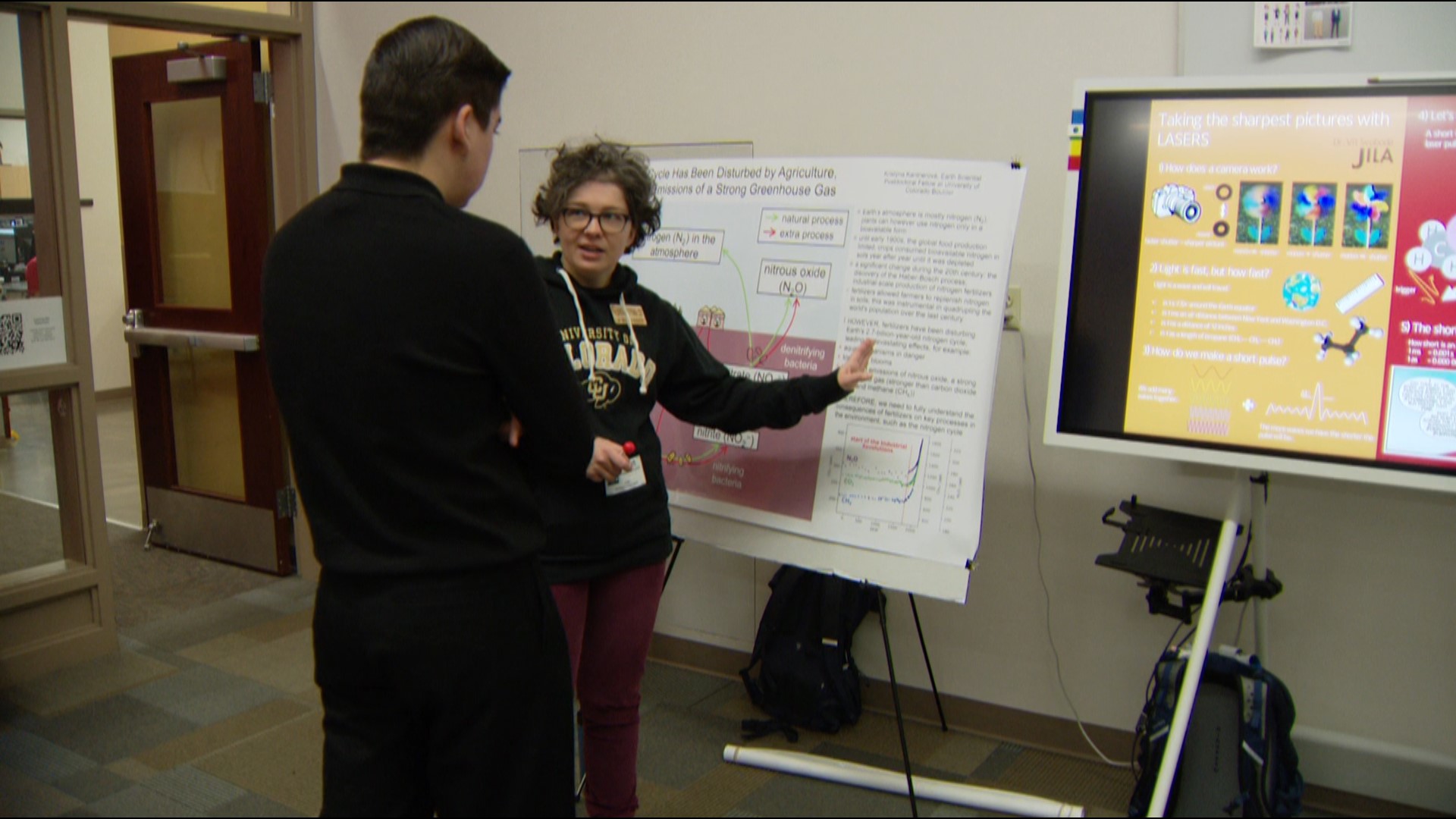 'Reverse science fair' challenges grad students, high schoolers | 9news.com