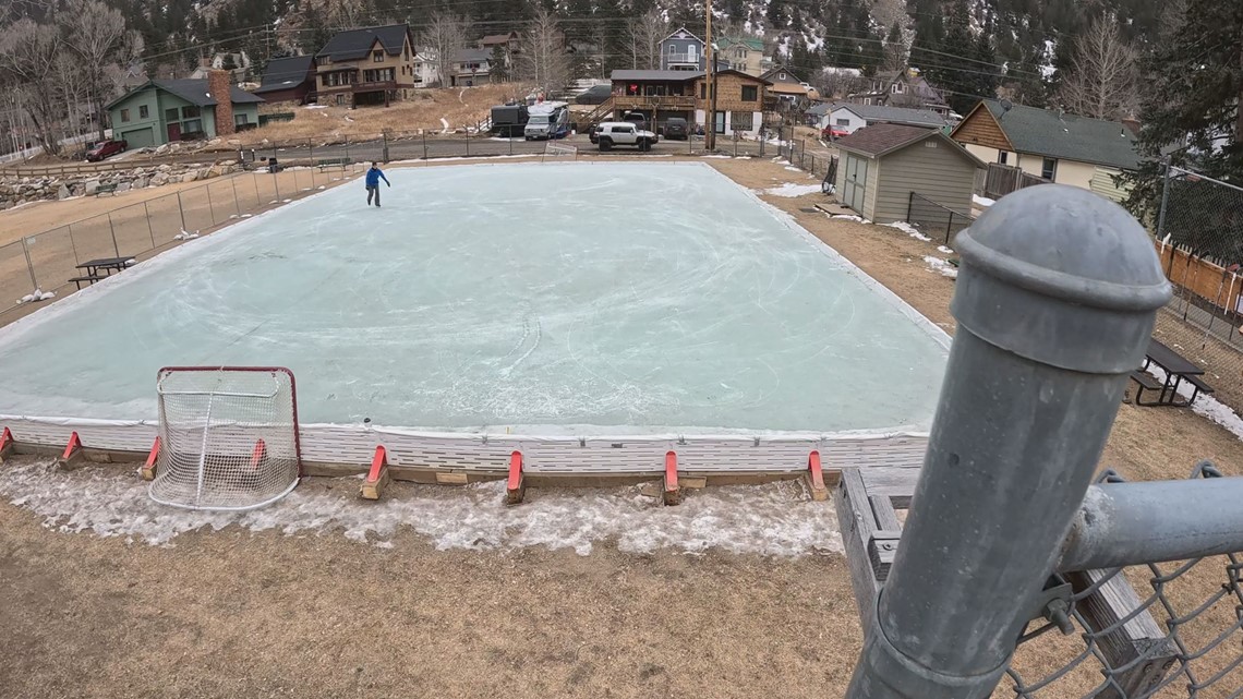 Free ice rink in Colorado mountain town | 9news.com