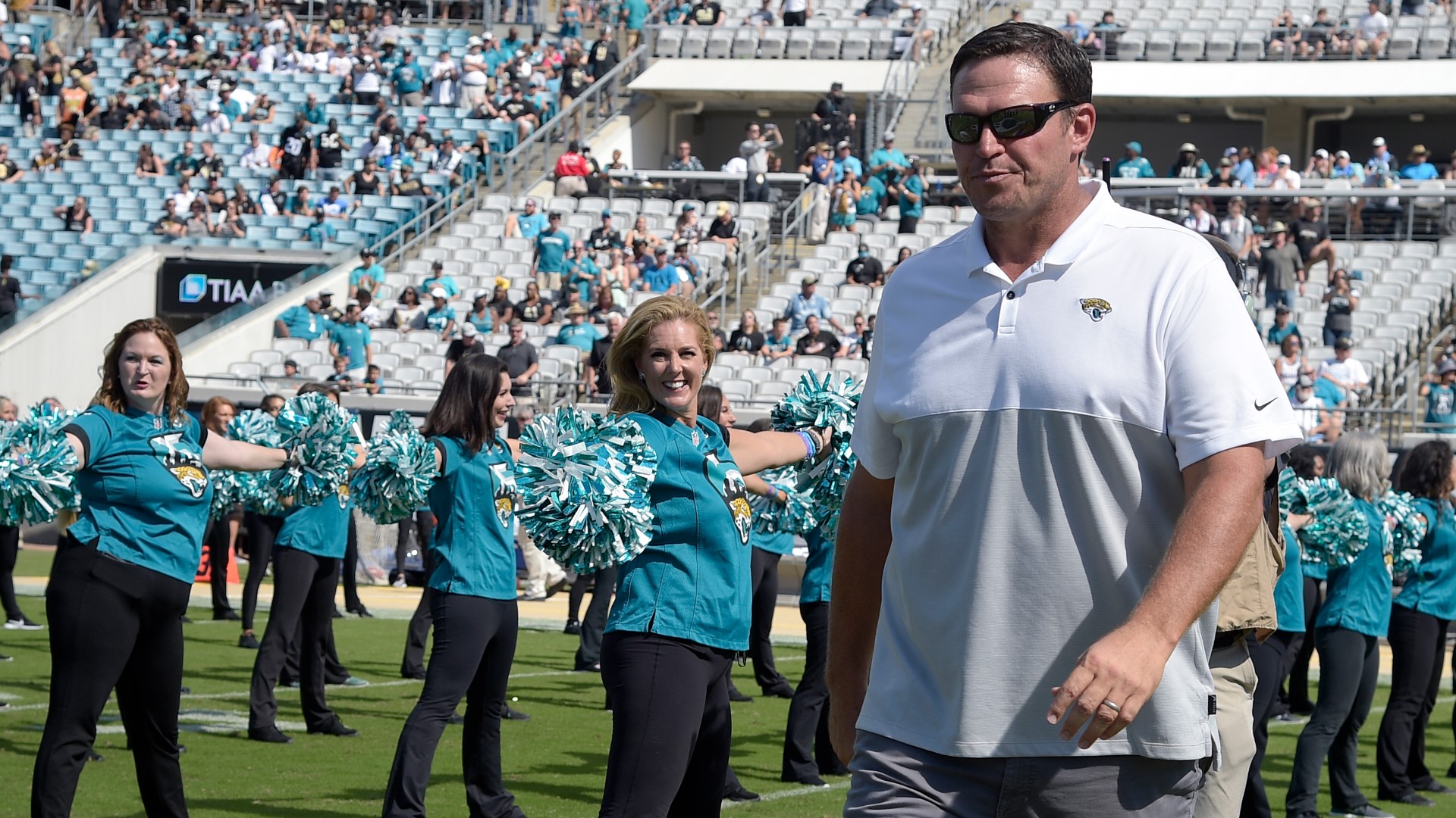 Tony Boselli offers coronavirus COVID-19 advice for Von Miller | 9news.com