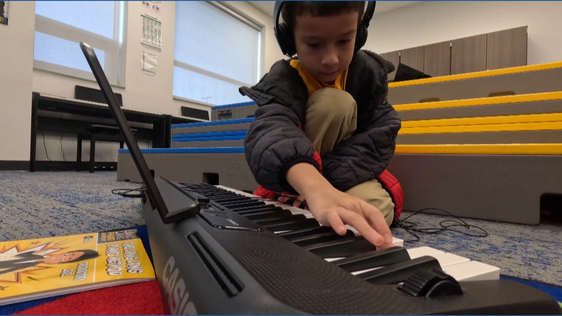 Del Mar Academy brings piano education to students | 9news.com