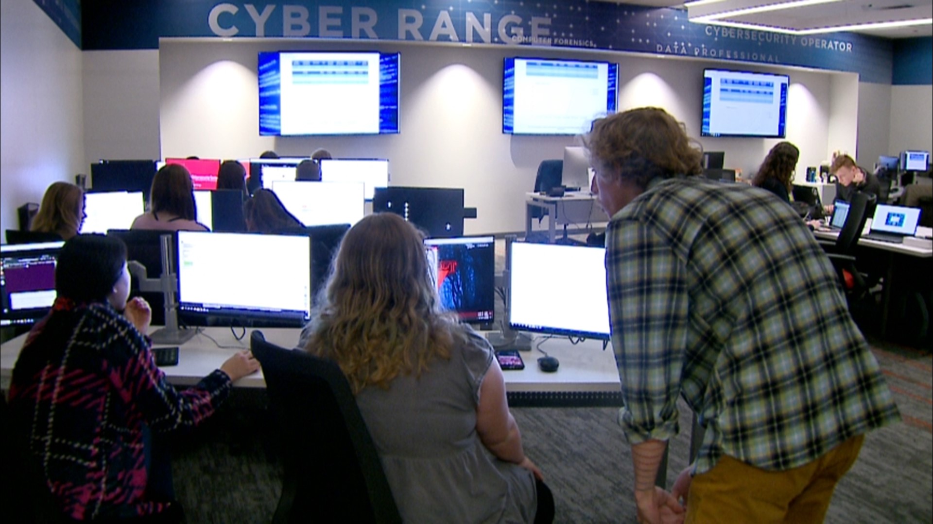 Girls demonstrate cybersecurity skills at Colorado competition | 9news.com