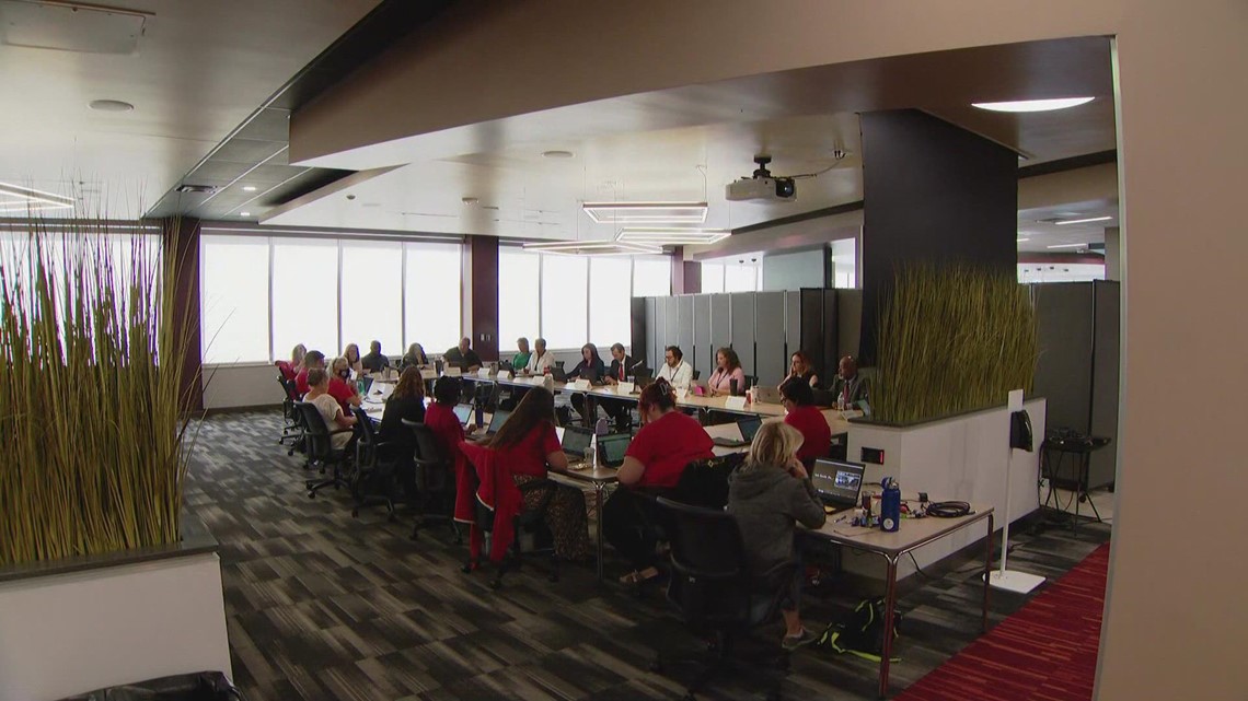 DPS teachers and support staff continue negotiations throughout the ...