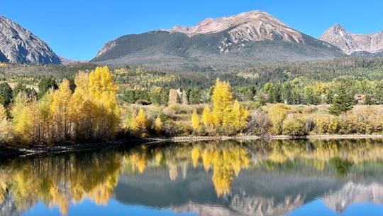 9 fun walks and hikes to see fall colors in Denver, Colorado | 9news.com