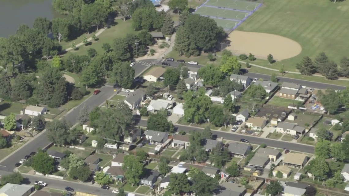 Denver Police investigate murder-suicide near Garfield Lake Park | 9news.com