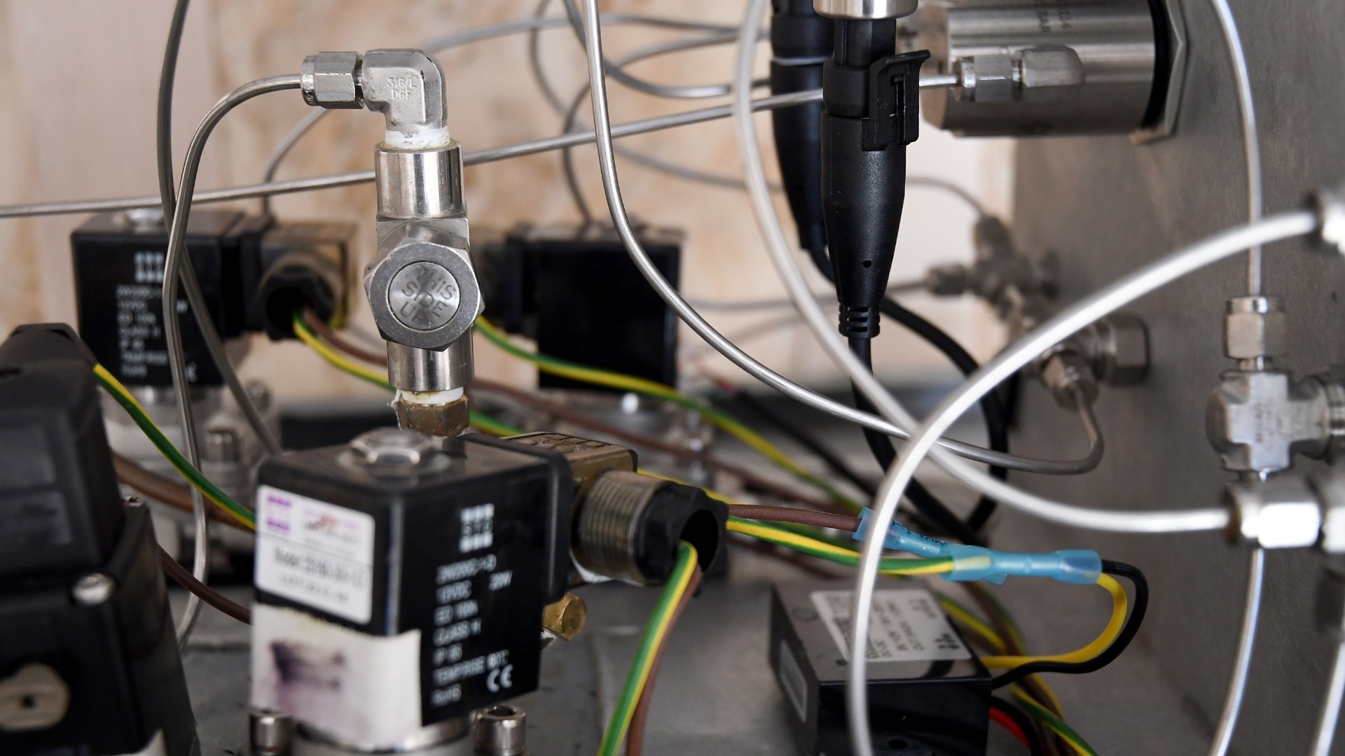 Cloud seeding gaining momentum in Colorado | 9news.com