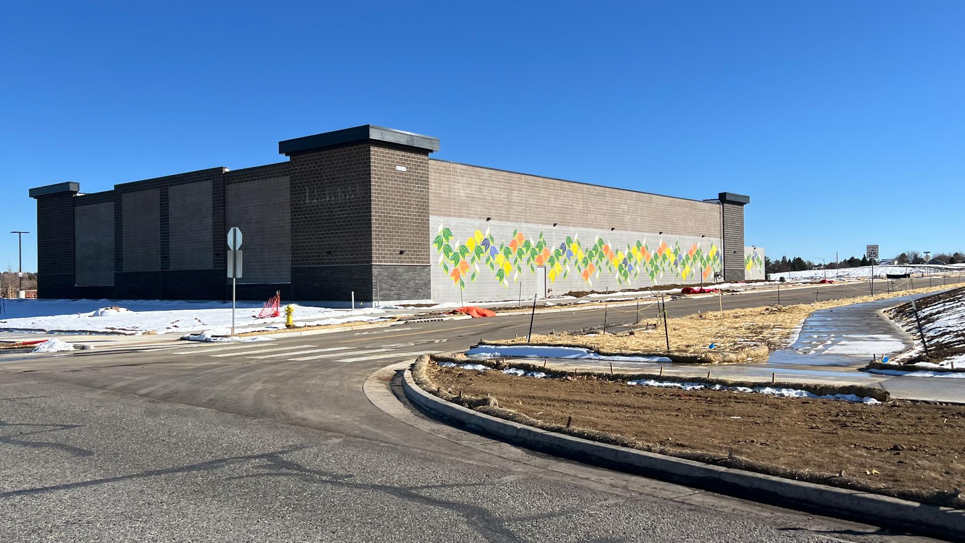 Sprouts Farmers Market expands with store in Aurora, Colorado | 9news.com