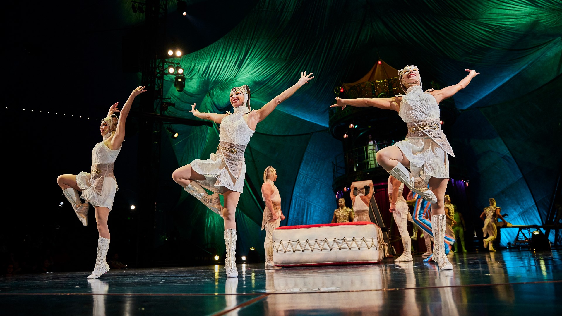 Cirque du Soleil raises its Big Top tent in Denver for 'Kooza' | 9news.com