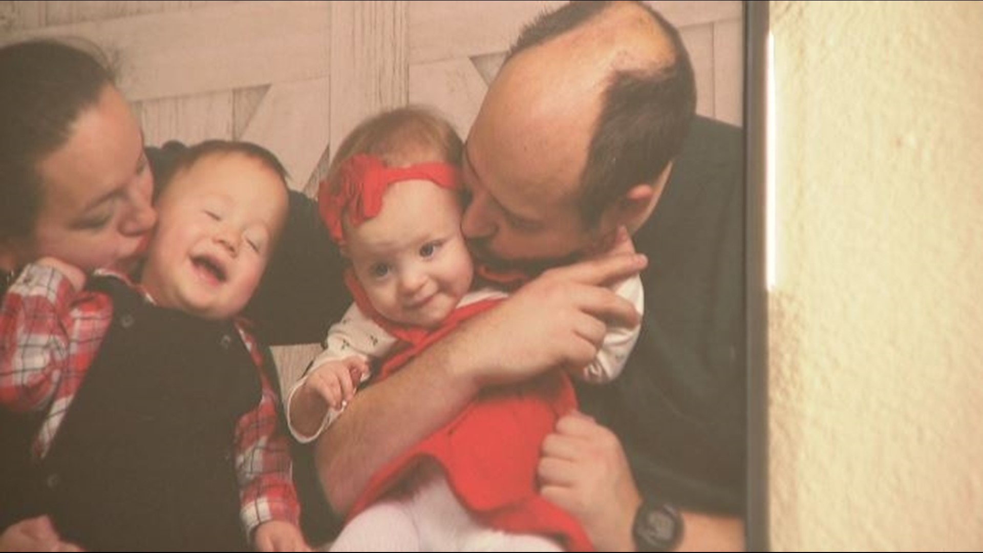 Dad dies after being injured in Aurora car crash | 9news.com