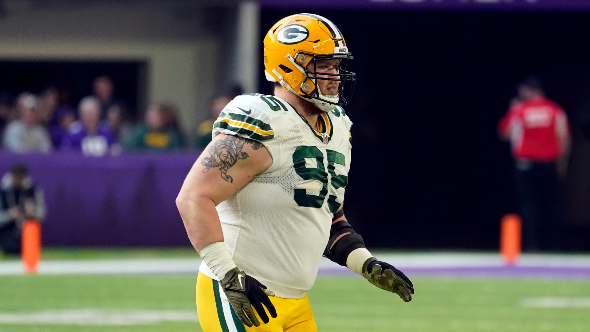 Denver Broncos add Tyler Lancaster, bring back Cam Fleming | 9news.com