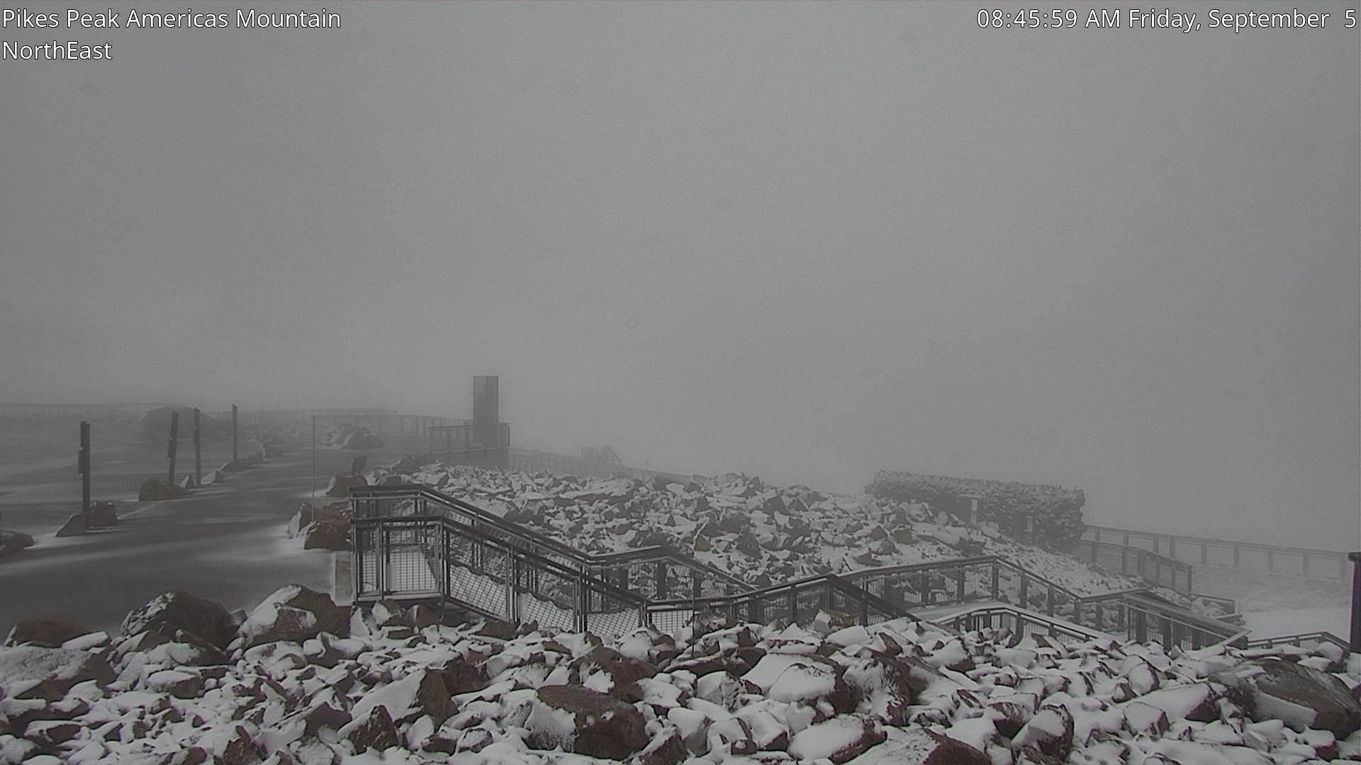 Snow falls in Colorado mountains: See the September snow at Pikes Peak ...