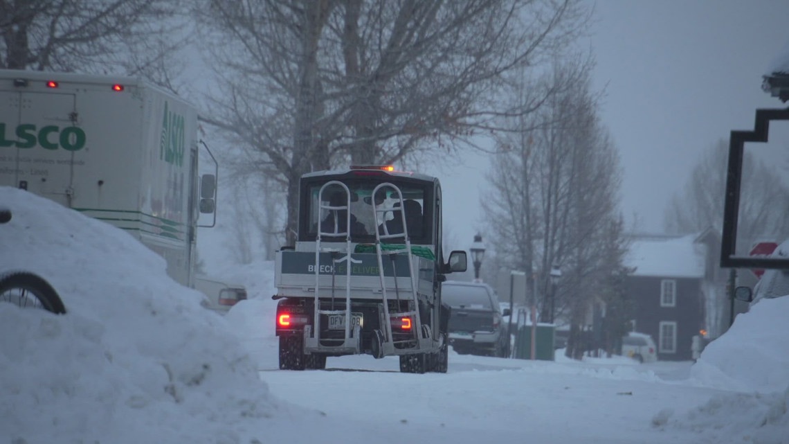 Breckenridge launches electric cart delivery program | 9news.com