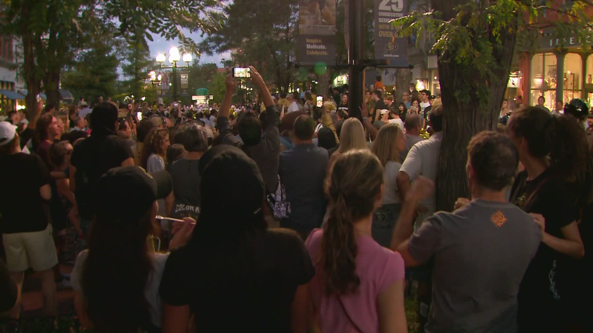 Thousands show up to cheer on CU Buffs ahead of game | 9news.com