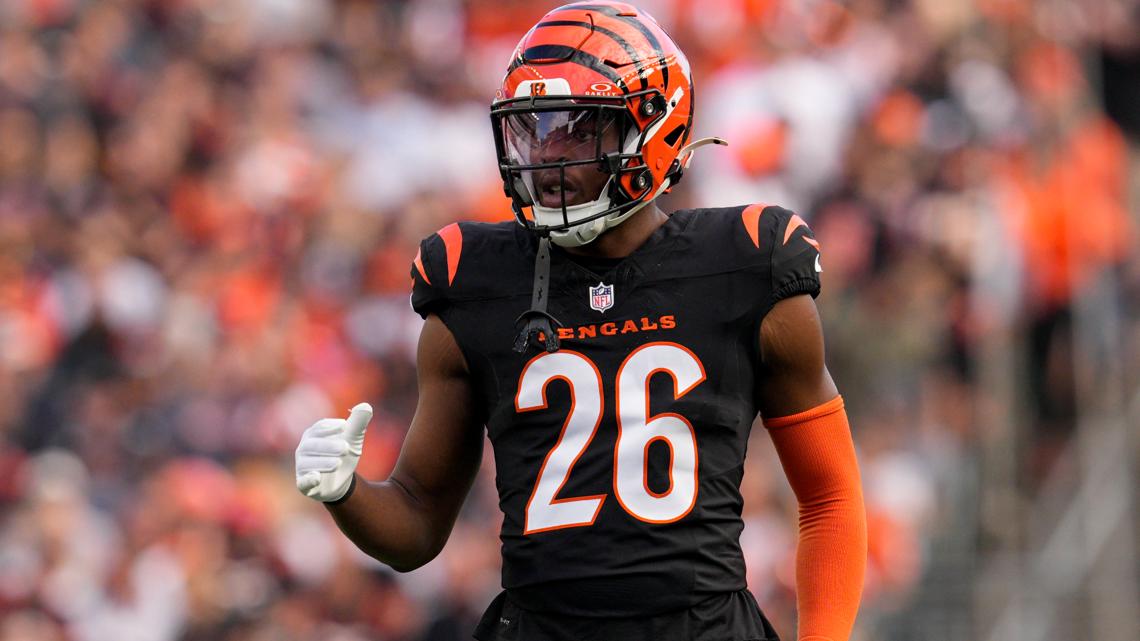 Broncos add special teamer Anderson | 9news.com
