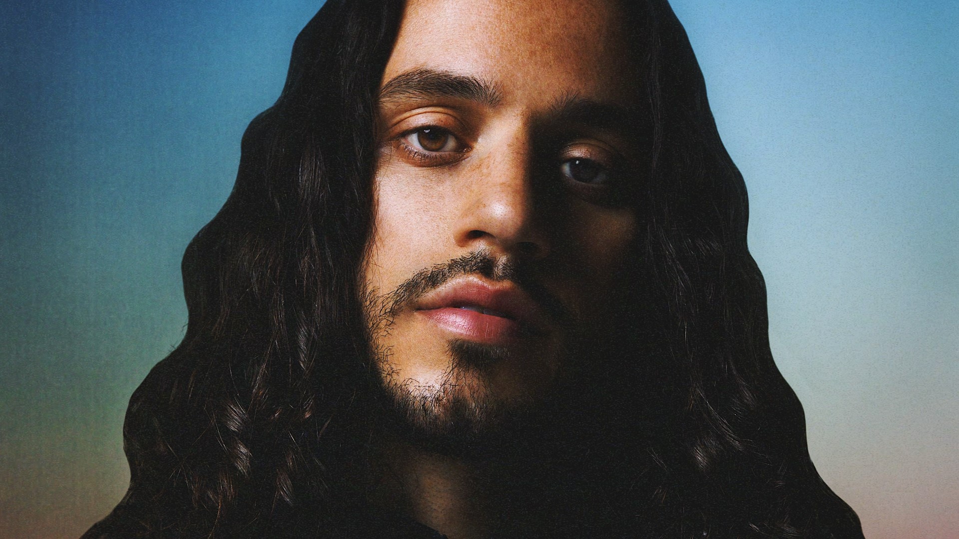 Russ announces 10-date North American arena tour | 9news.com